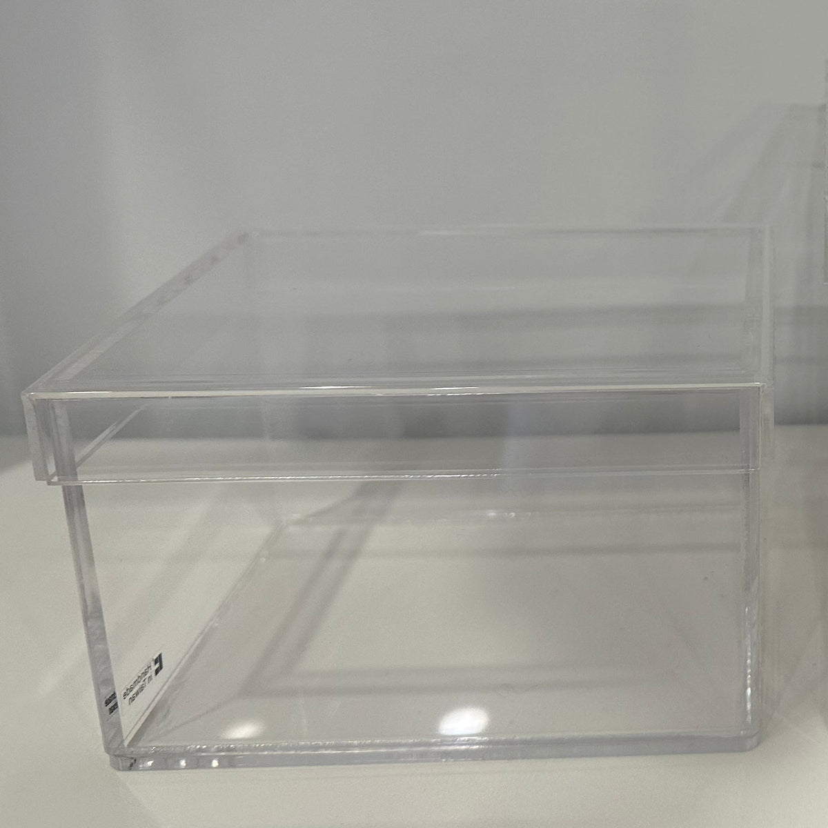 Rectangle acrylic box with lid – Shoptiques
